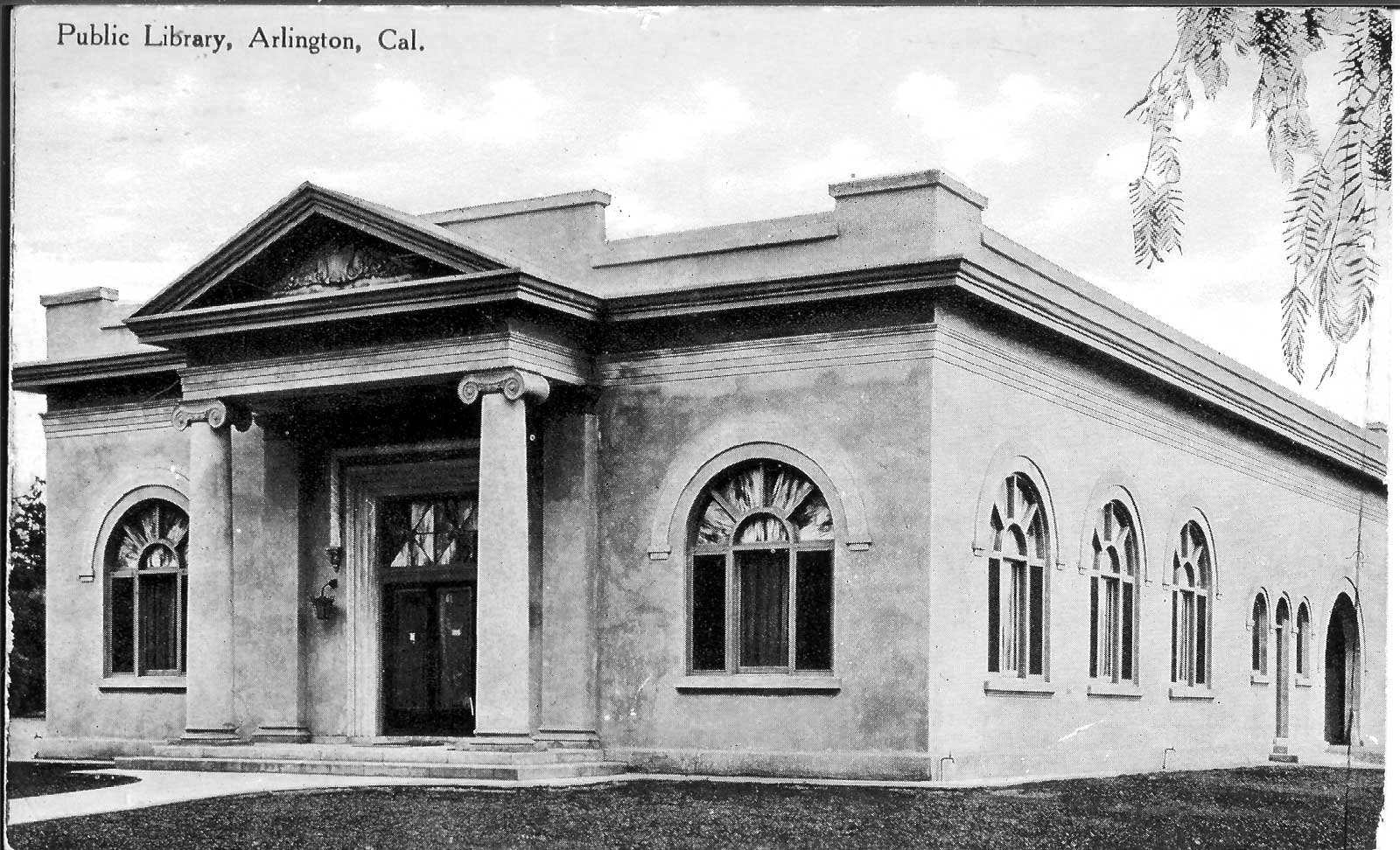 Arlington Branch Library reopens – RaincrossSquare.com
